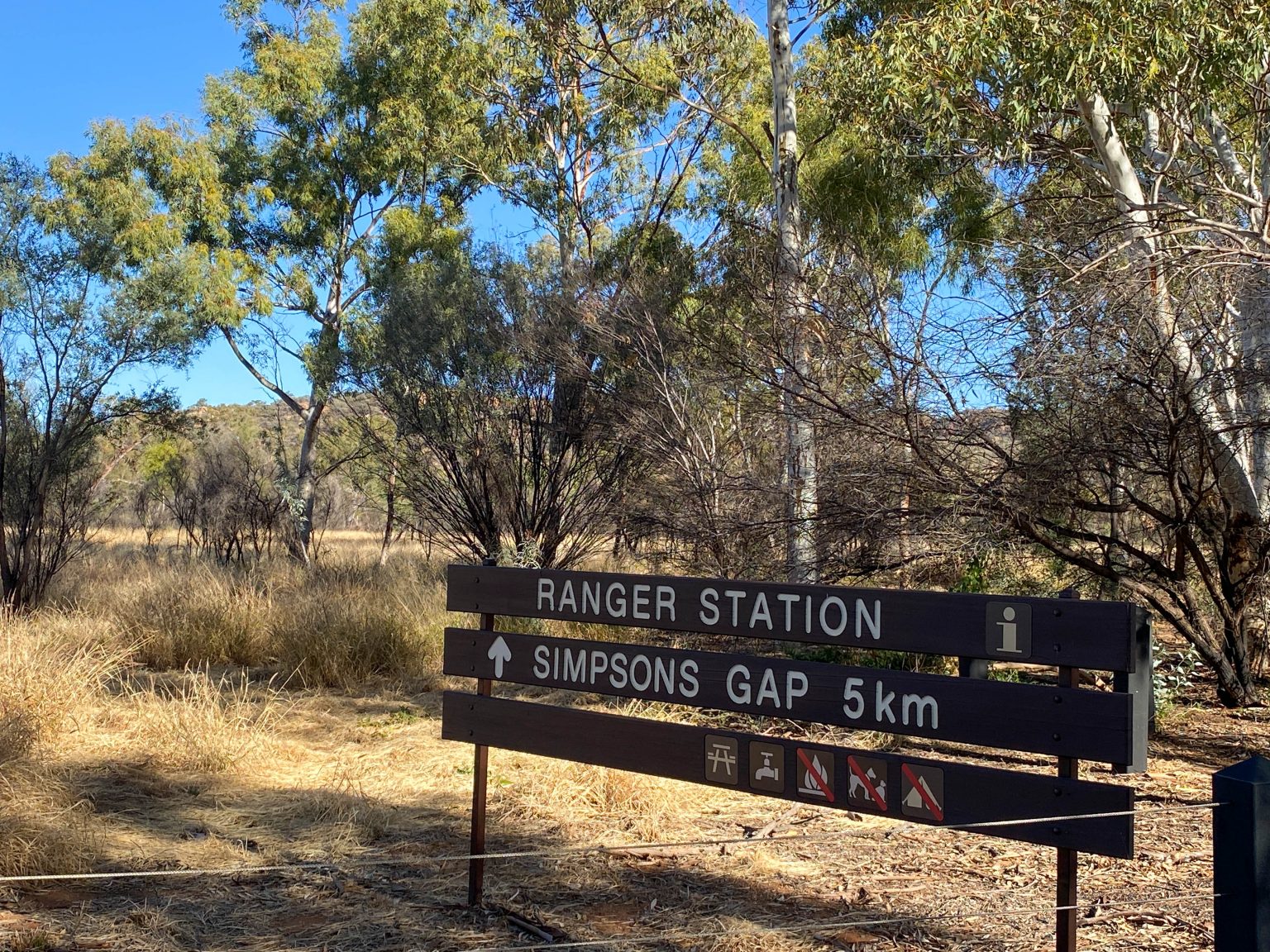 Simpsons Gap - Campedia