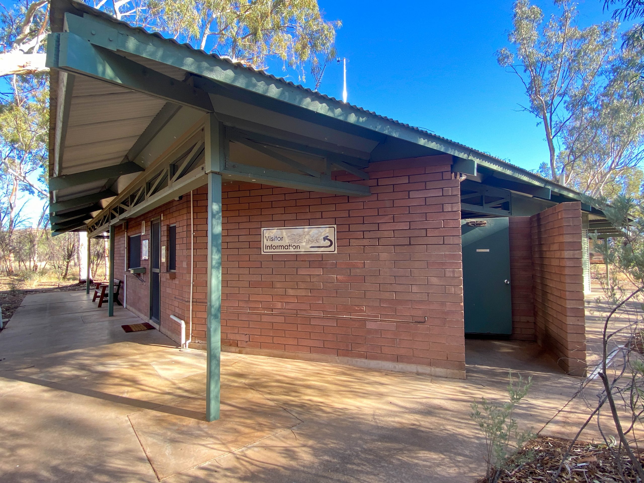 Simpsons Gap - Campedia